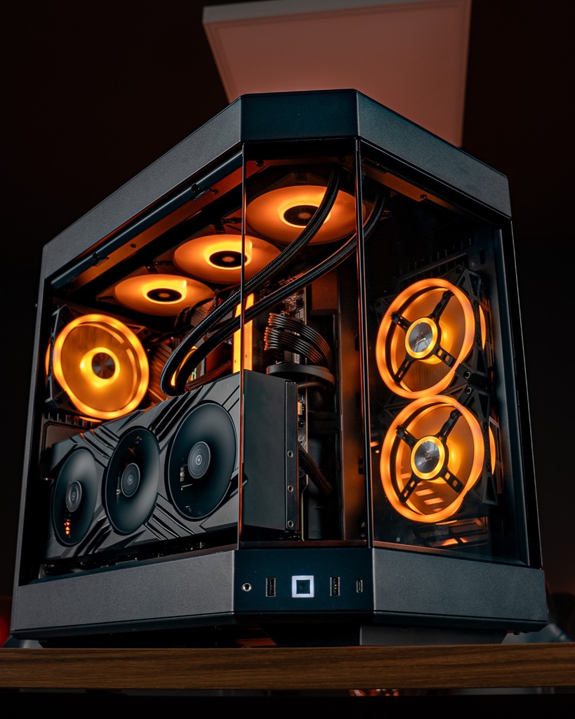 PC Gamer ORION - RTX 4080 SUPER - I7 13700KF / Boutique FlowUP